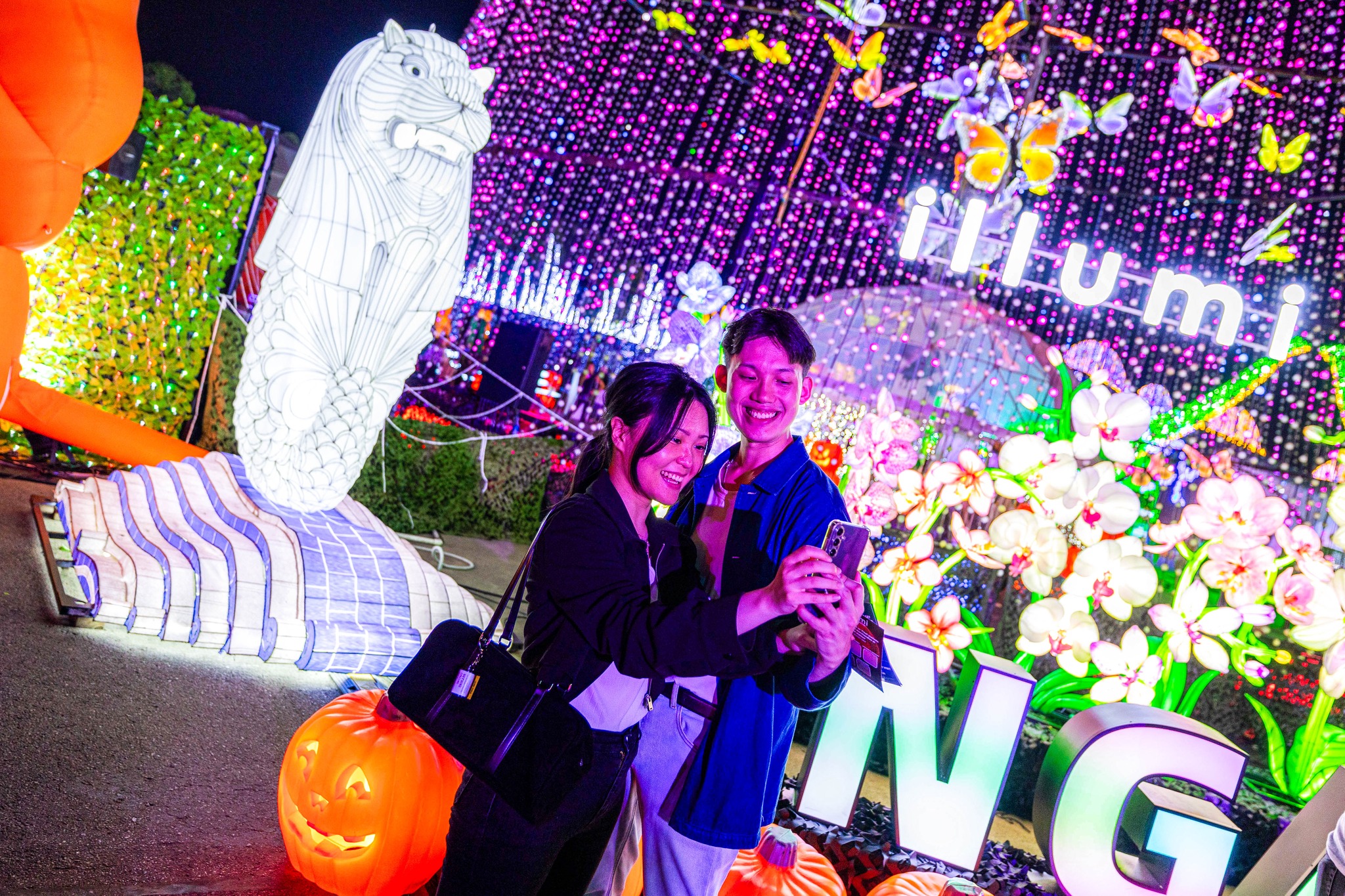 illumi: A Magical Universe of Lights and Multimedia